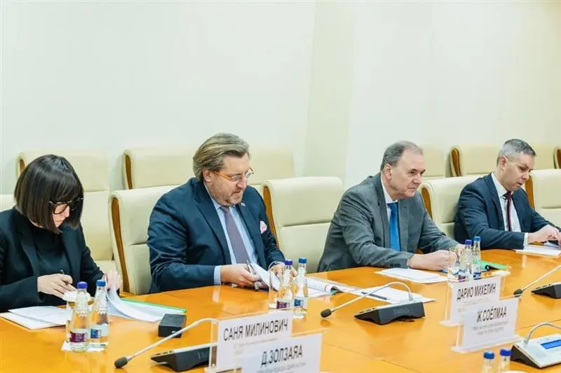 МОНГОЛ ХОРВАТЫН ГАДААД ХАРИЛЦААНЫ ЯАМ ХООРОНДЫН УЛС ТӨРИЙН ДӨРӨВДҮГЭЭР ЗӨВЛӨЛДӨХ УУЛЗАЛТ БОЛОВ